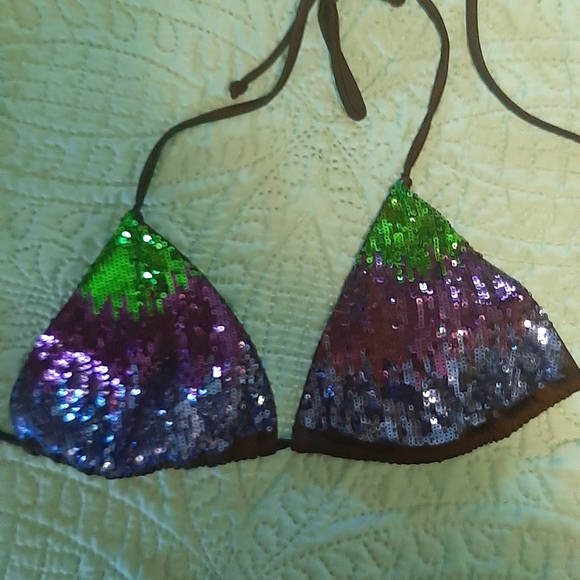 Victoria's Secret | Swim | 35 Victorias Secret Triangle Swim Bikini Top ...